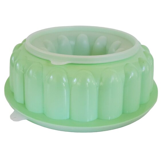 Tupperware | Kitchen | Vintage Tupperware Jello Gelatin Mold With Lid ...